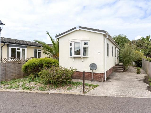 1 bedroom bungalow for sale