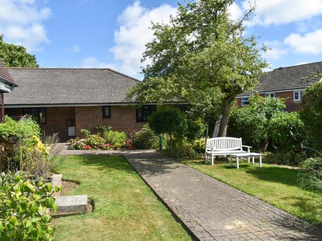 1 bedroom bungalow for sale