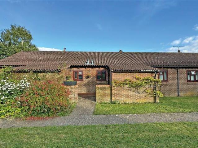 1 bedroom bungalow for sale