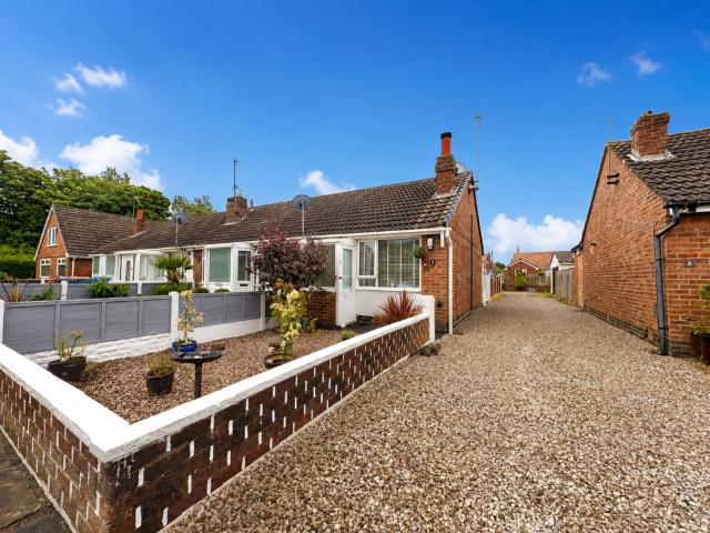 1 bedroom bungalow for sale