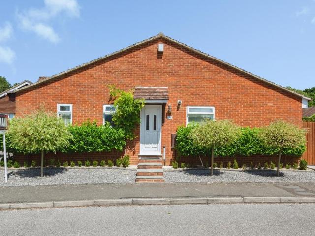1 bedroom bungalow for sale