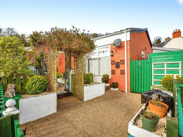 1 bedroom bungalow for sale