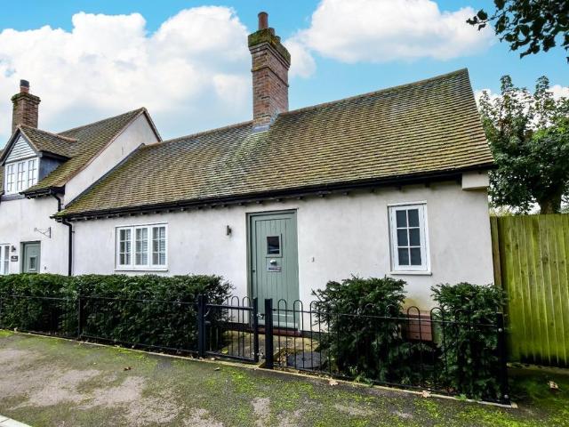 1 bedroom bungalow for sale