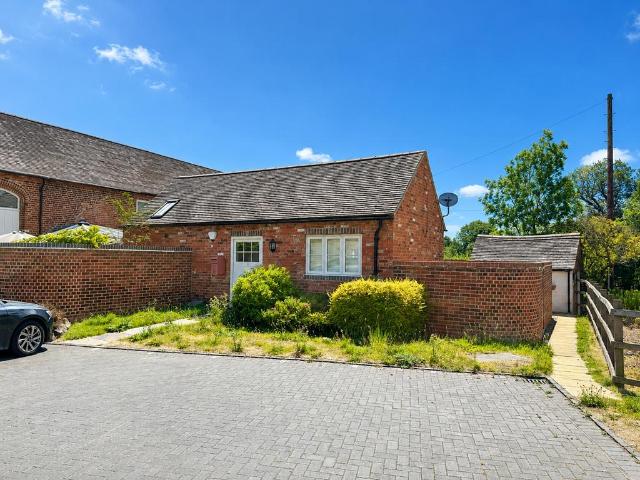 1 bedroom bungalow for sale