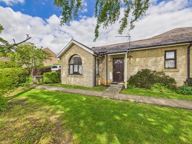 1 bedroom bungalow for sale