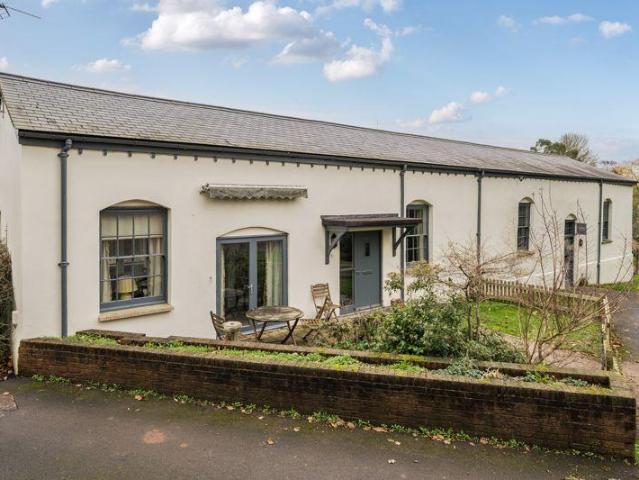 1 bedroom bungalow for sale