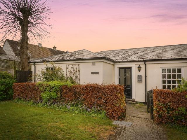 1 bedroom bungalow for sale
