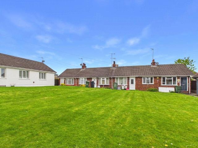 1 bedroom bungalow for sale