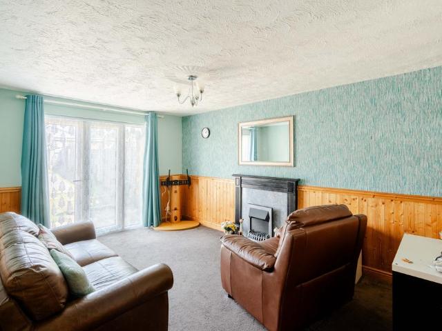 1 bedroom bungalow for sale