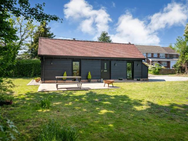 1 bedroom bungalow for sale