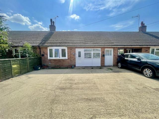 1 bedroom bungalow for sale