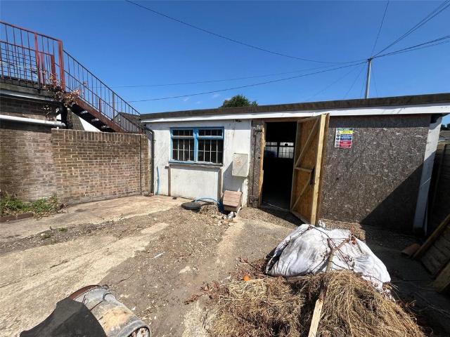 1 bedroom bungalow for sale