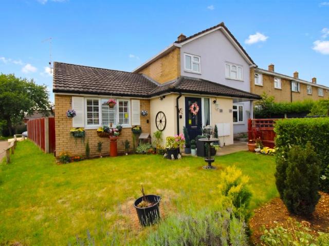 1 bedroom bungalow for sale