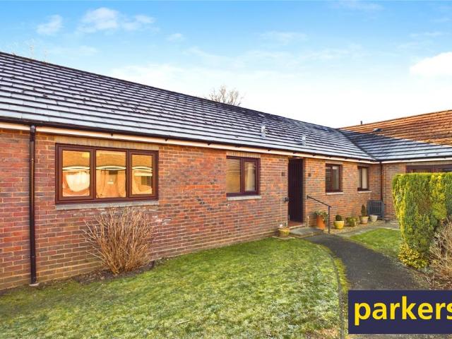 1 bedroom bungalow for sale