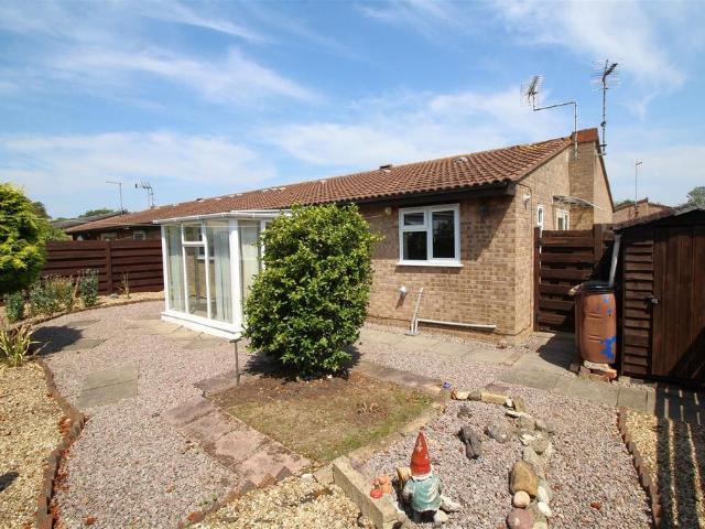 1 bedroom bungalow for sale