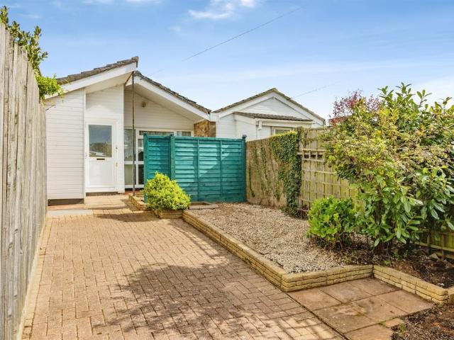 1 bedroom bungalow for sale