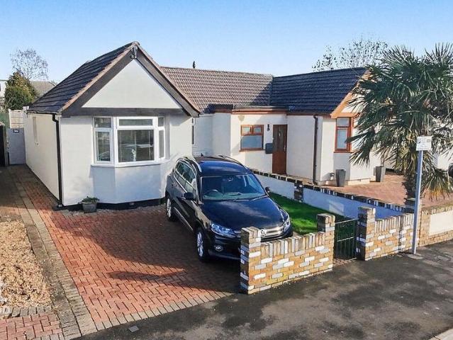 1 bedroom bungalow for sale
