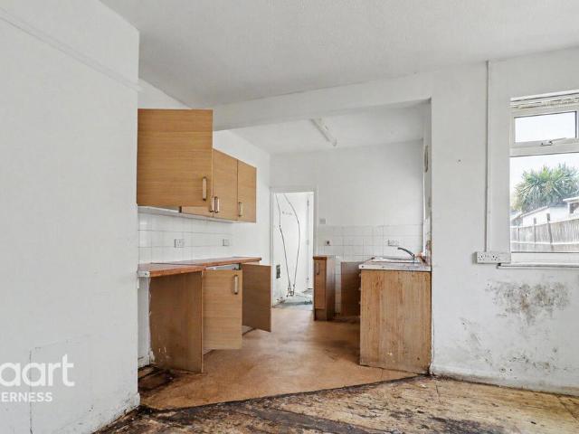 1 bedroom bungalow for sale