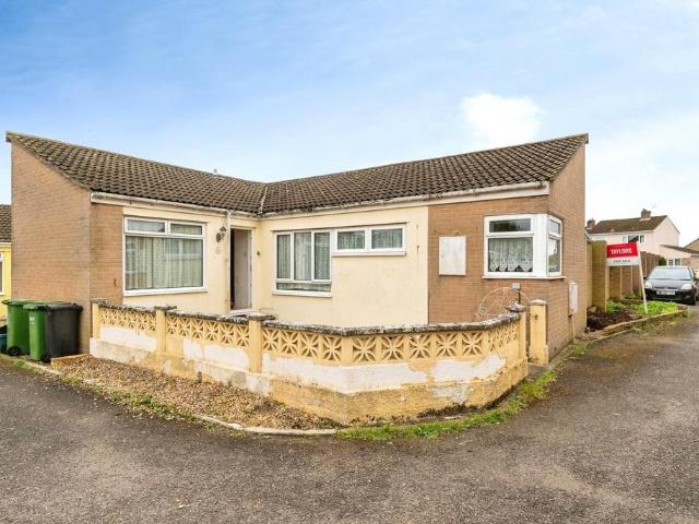 1 bedroom bungalow for sale