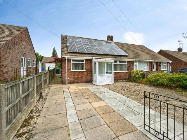 1 bedroom bungalow for sale