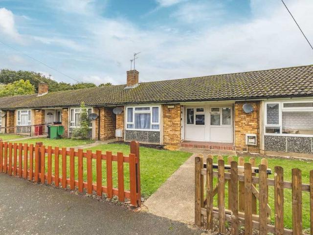 1 bedroom bungalow for sale