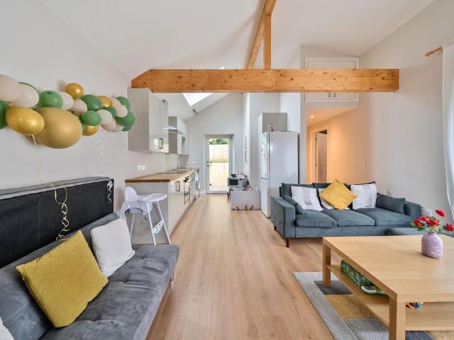 1 bedroom bungalow for sale
