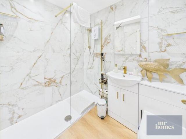 1 bedroom bungalow for sale in Cambridge Street, Cardiff, CF11