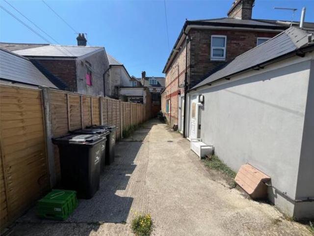1 bedroom bungalow for sale in Ashley Road, Poole, Dorset, BH14