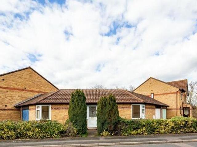 1 Bedroom Bungalow For Sale In Bicester, Oxfordshire