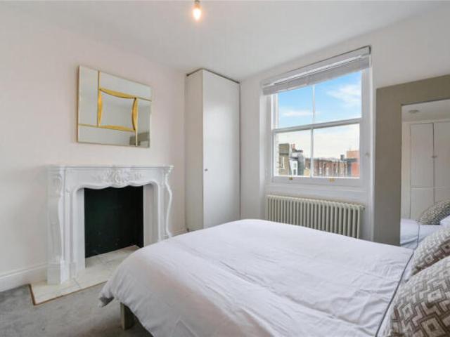 1 bedroom bungalow for sale in Hereford Road, London, W2 4, W2