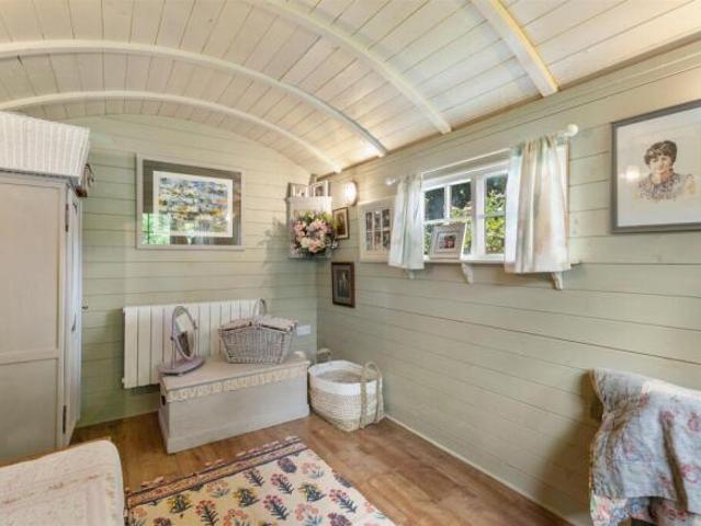 1 bedroom bungalow for sale in Main Street, Menston, Ilkley, LS29