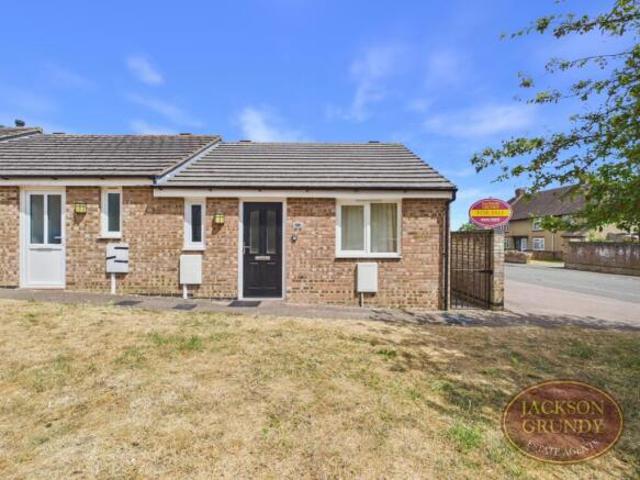 1 bedroom bungalow for sale in Westfield Road, Duston, NN5 6RB, NN5