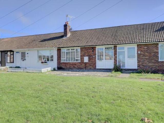 1 Bedroom Bungalow Hazlemere Buckinghamshire LS99130158
