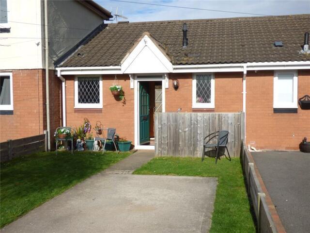 1 Bedroom Bungalow Rhyl Denbighshire 101678422