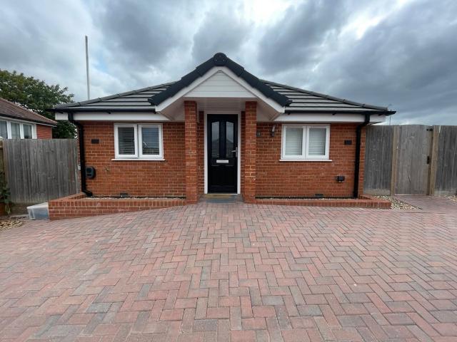 1 bedroom Bungalow To Rent