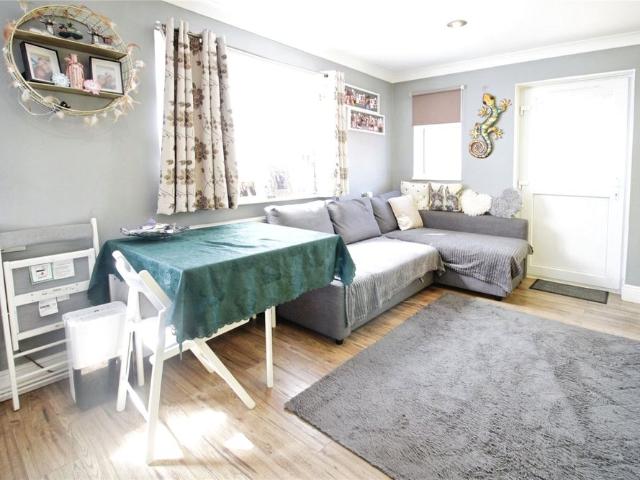 1 bedroom bungalow to rent