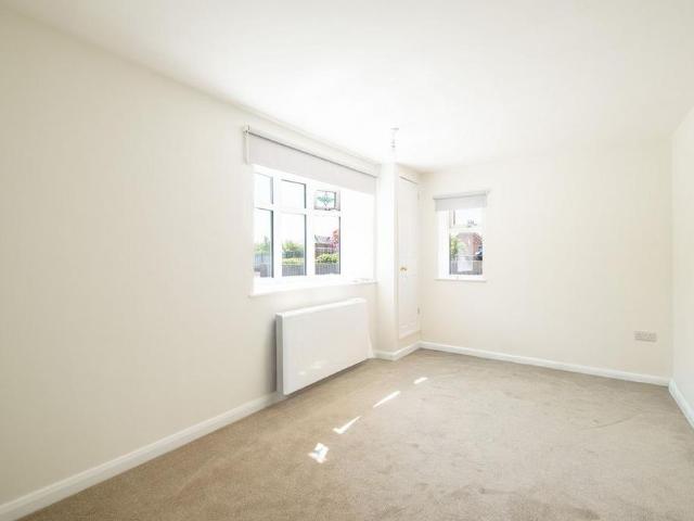1 bedroom bungalow to rent
