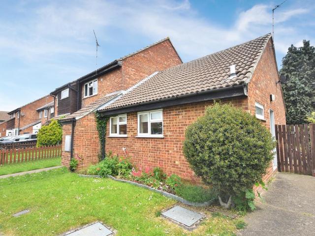 1 bedroom bungalow to rent