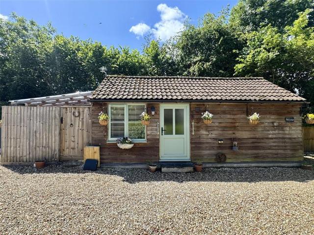 1 bedroom bungalow to rent