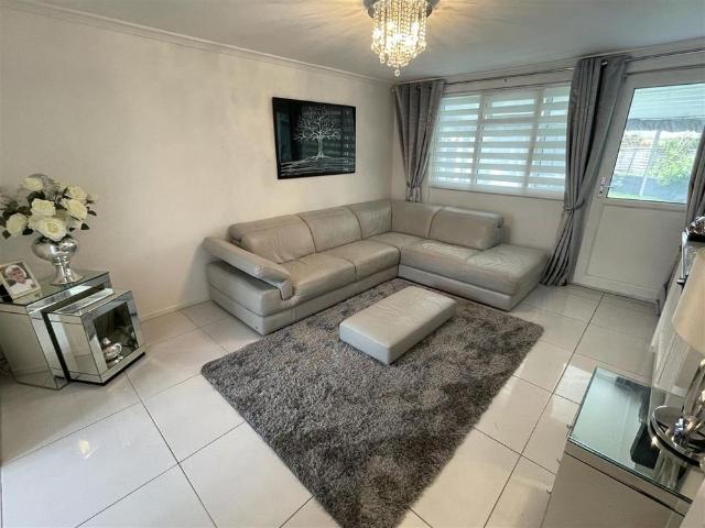 1 bedroom bungalow to rent