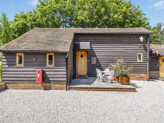 1 bedroom bungalow to rent
