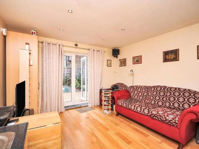 1 bedroom bungalow to rent
