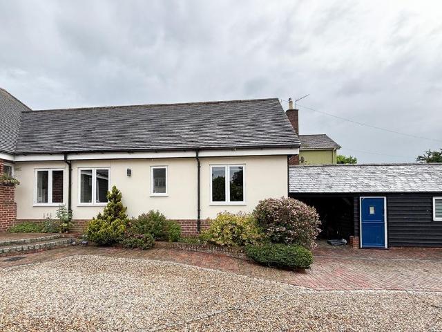 1 bedroom bungalow to rent