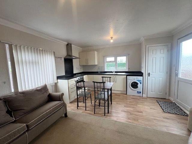 1 bedroom bungalow to rent