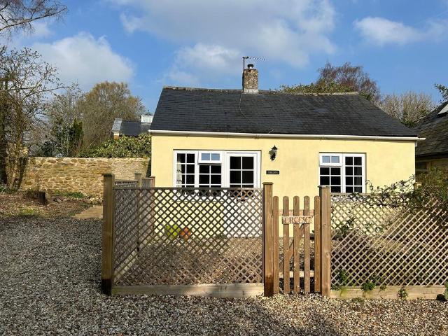 1 bedroom bungalow to rent