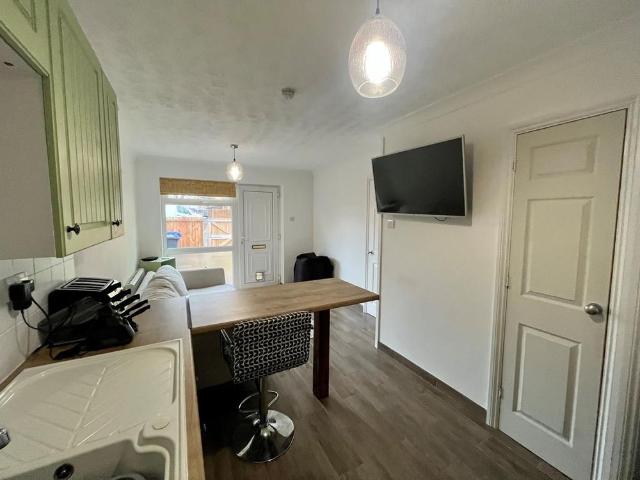 1 bedroom bungalow to rent