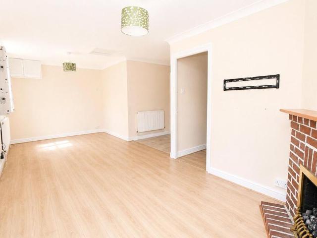 1 bedroom bungalow to rent