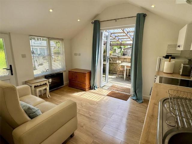 1 bedroom bungalow to rent