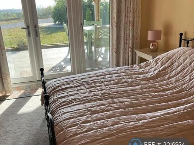 1 bedroom bungalow to rent