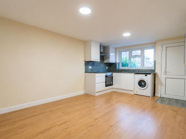 1 bedroom bungalow to rent